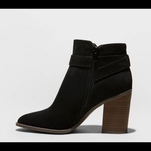 Universal Thread | Shoes | Universal Thread Eden Black Ankle Bootie ...